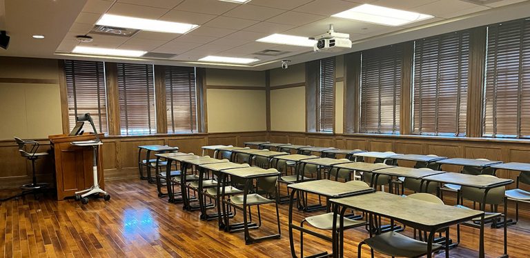 Ayres Hall G004 | Classroom Technology Resource